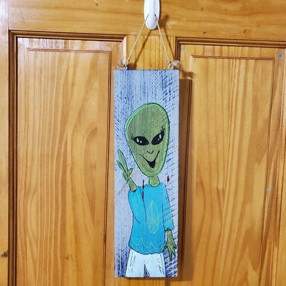 Art | Alien Handpainted Wood Sign | Poshmark